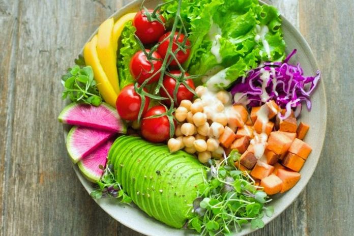 5 Benefits Of Raw Food You Didn't Know Existed